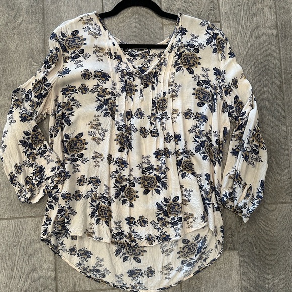 fun 2 fun | Tops | Size L Blouse | Poshmark